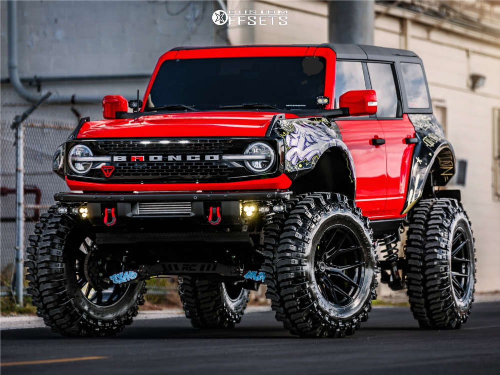 2022 Ford Bronco Sasquatch with 22x12 -44 Vossen Hf6-4 and 42/13.5R22 ...