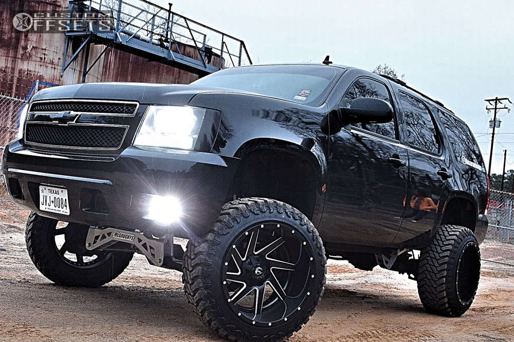2007 Chevrolet Tahoe with 22x14 -70 Fuel Renegade and 35/12.5R22 Atturo ...