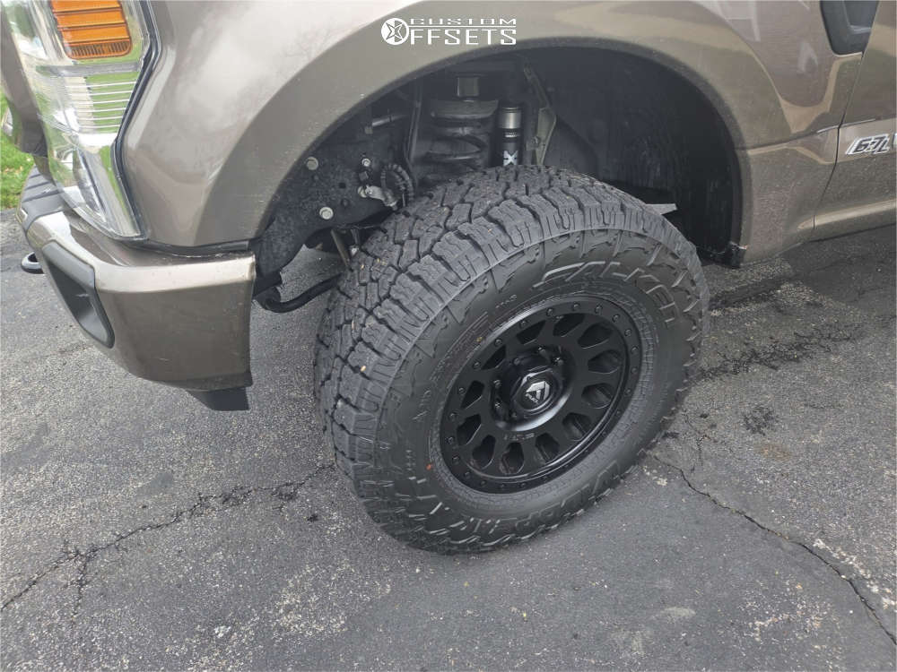 2020 Ford F-350 Super Duty with 18x9 1 Fuel Vector and 35/12.5R18 ...