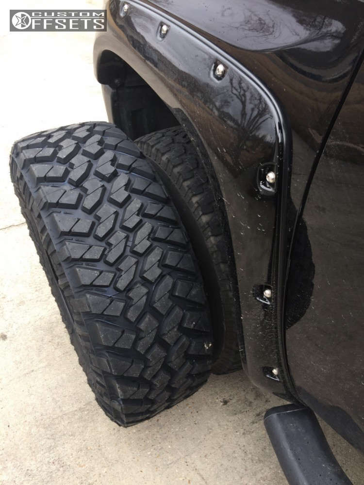 2015 Toyota Tundra with 18x9 1 Fuel Vector and 295/70R18 Nitto Trail ...