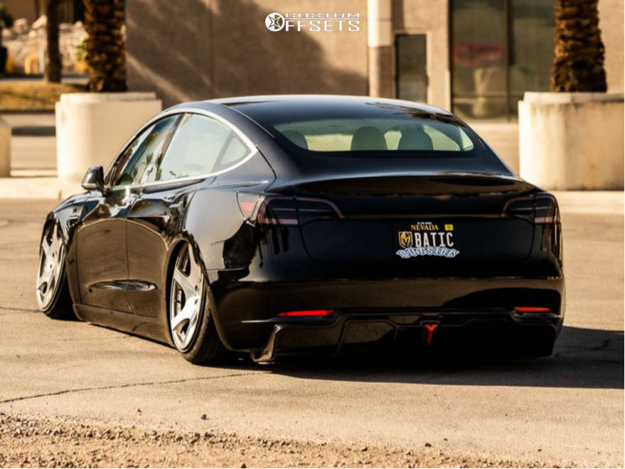 2020 Tesla 3 with 20x9 38 MRR Vp3 and 215/35R20 Michelin Pilot Sport 4 ...