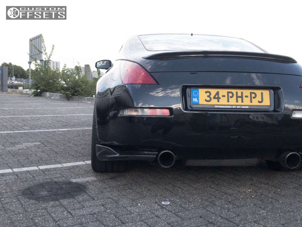 2004 Nissan 350Z with 19x8.5 17 Tenzo-R Type-M and 245/35R19 Pirelli ...