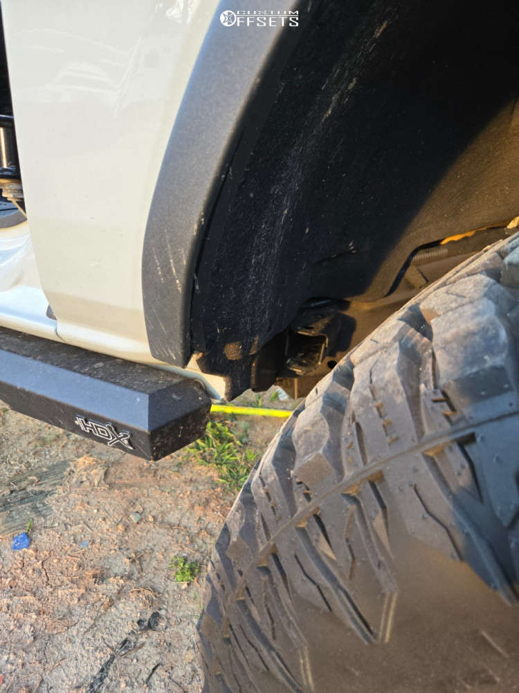 2022 Ford Bronco with 20x12 -44 Lethal Offroad LT10 and 37/12.5R20 Radar Renegade RT and ...