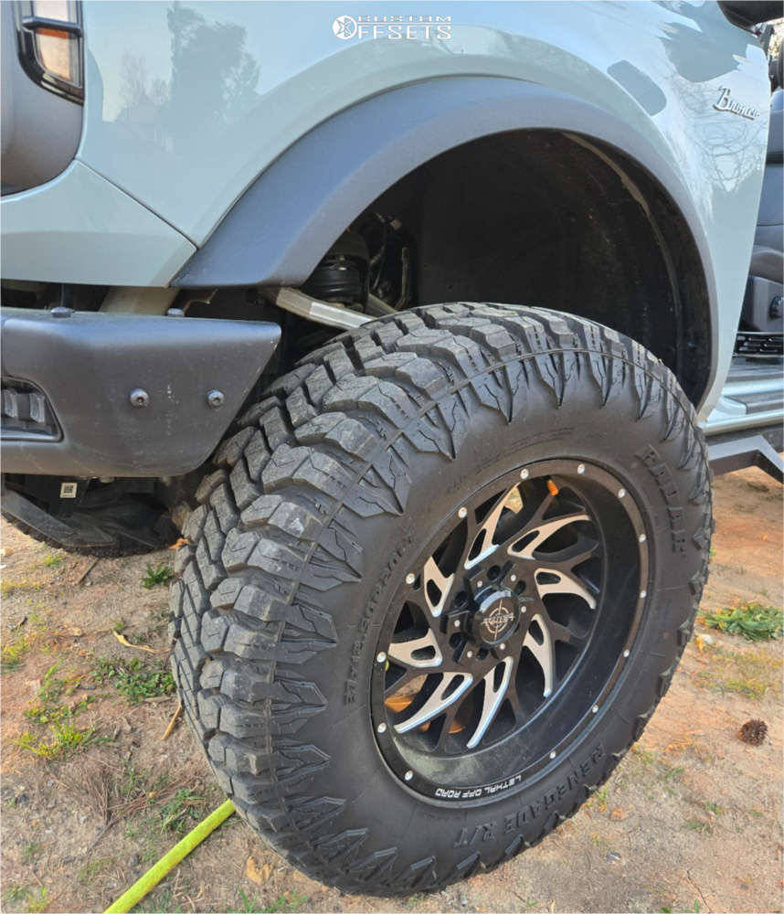 2022 Ford Bronco with 20x12 -44 Lethal Offroad LT10 and 37/12.5R20 Radar Renegade RT and ...