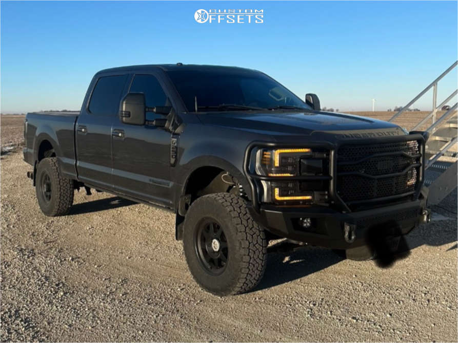 2018 Ford F-250 Super Duty with 18x9 18 Method Mr701 Hd and 35/12.5R18 ...