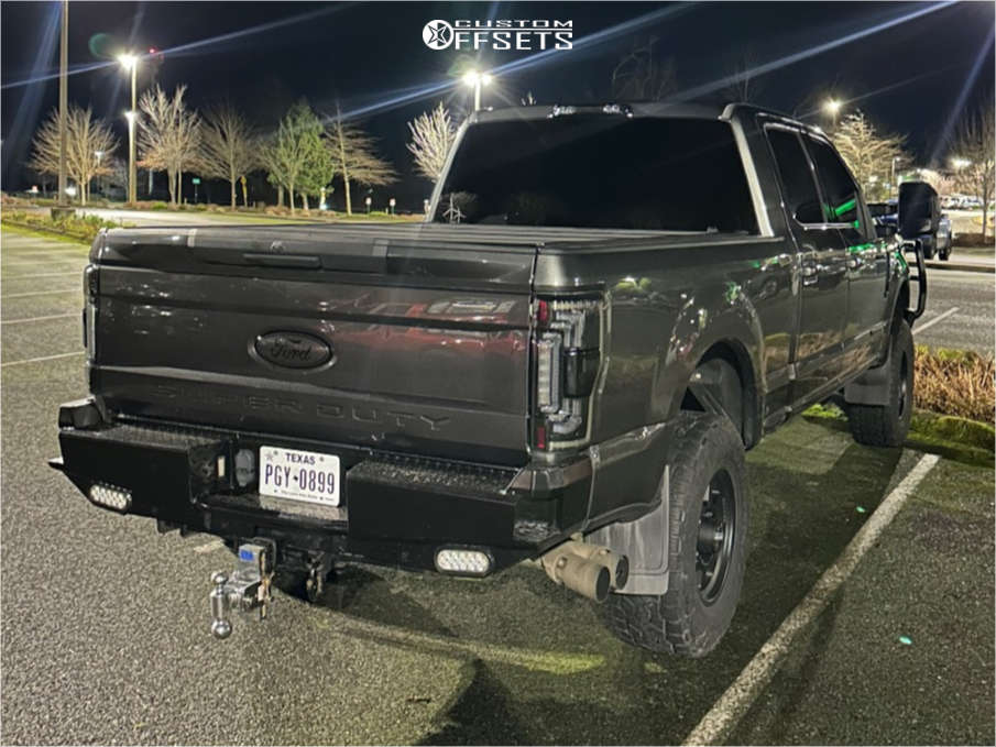 2018 Ford F-250 Super Duty with 18x9 18 Method Mr701 Hd and 35/12.5R18 ...