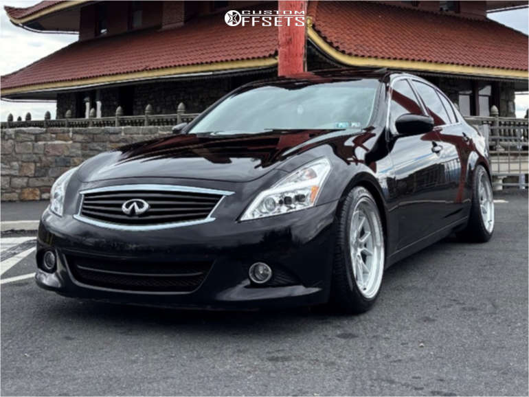 2012 INFINITI G37 with 18x9.5 22 Aodhan Ds08 and 245/40R18 Fullway ...