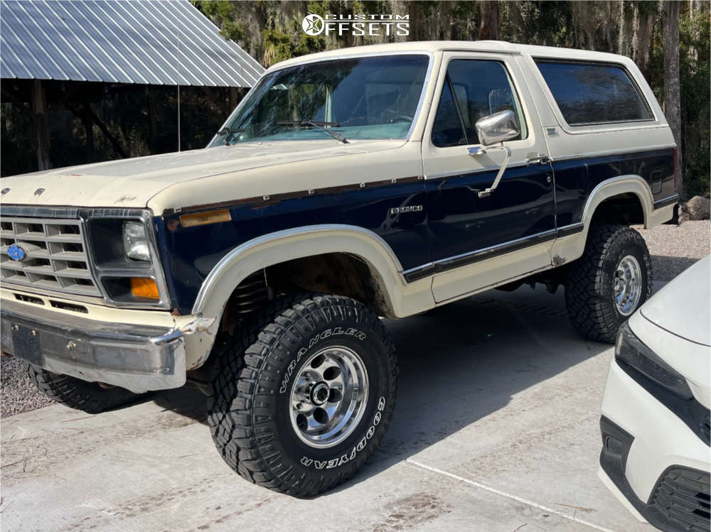 1981 Ford Bronco with 15x10 -46 Ultra Type 164 and 33/12.5R15 Wrangler ...