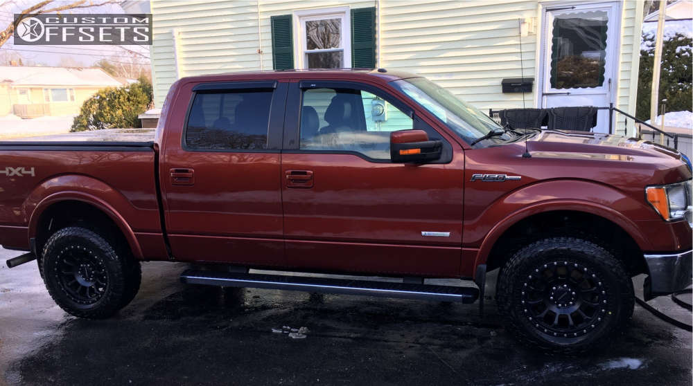 2014 Ford F-150 with 18x9 0 Pro Comp Series 34 and 275/65R18 Falken ...