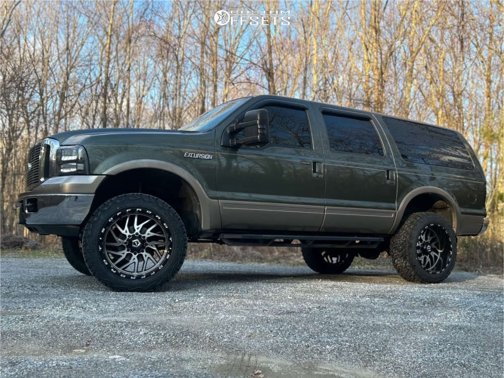 2001 Ford Excursion with 22x12 -44 TIS 544mb and 35/12.5R22 Venom Power ...