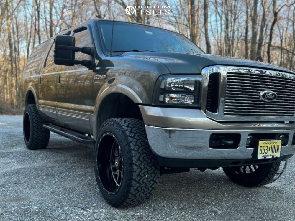 2001 Ford Excursion with 22x12 -44 TIS 544mb and 35/12.5R22 Venom Power ...