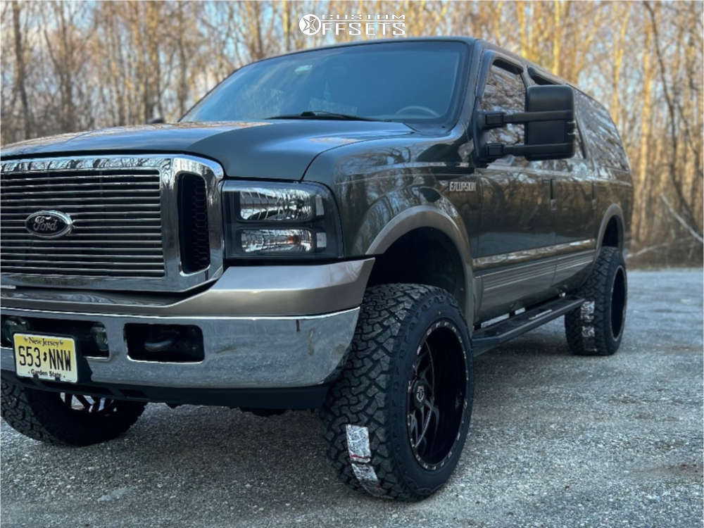 2001 Ford Excursion with 22x12 -44 TIS 544mb and 35/12.5R22 Venom Power ...