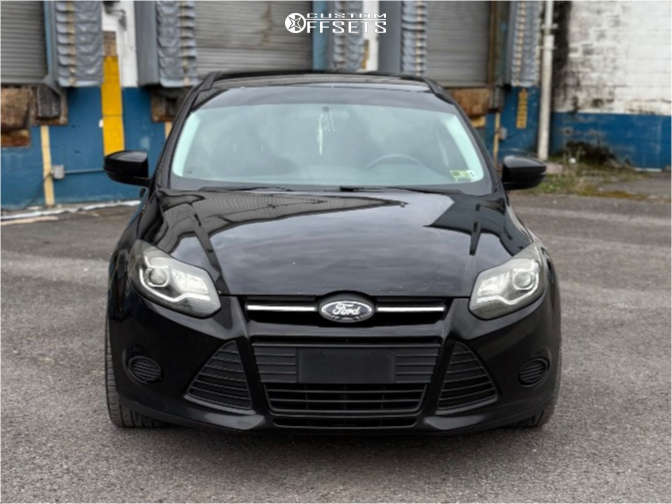 2014 Ford Focus with 18x8.5 35 Aodhan Ds01 and 235/40R18 General G-max ...