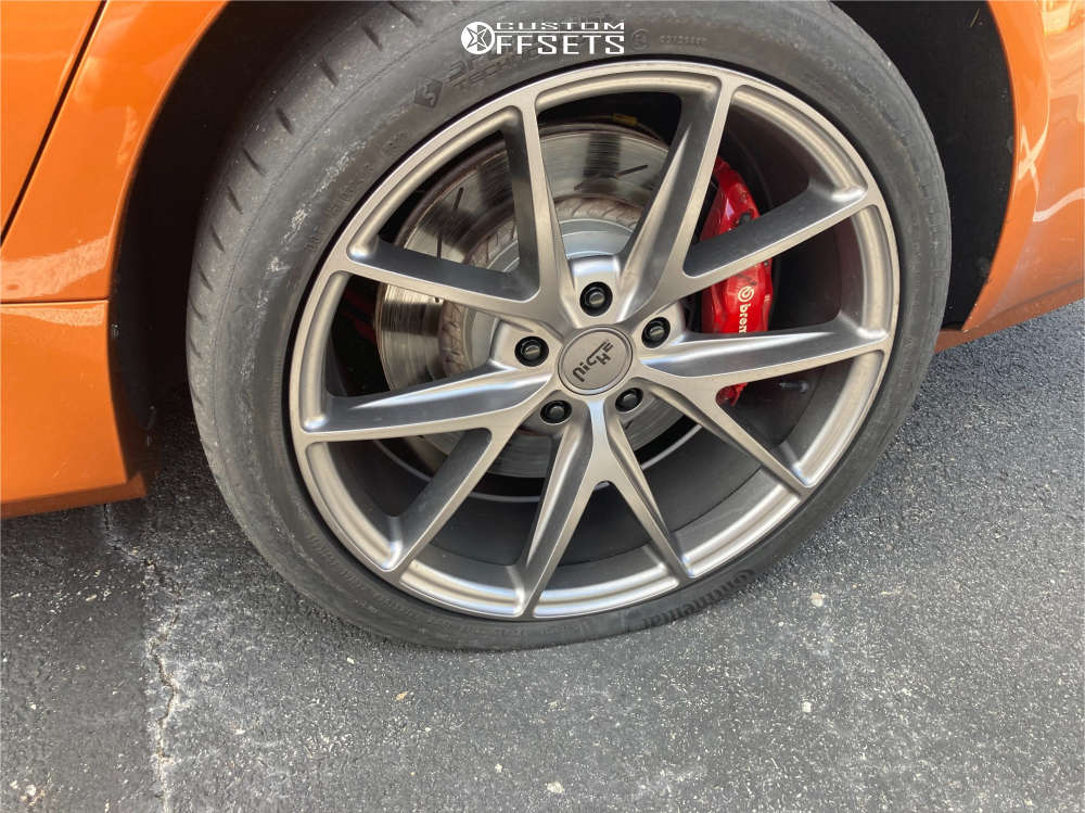 2017 Chevrolet SS with 19x8.5 35 Niche Misano and 245/40R19 Continental ...