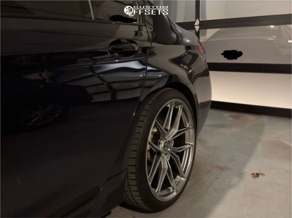 2022 BMW M550i XDrive with 20x9 25 HRE FlowForm Ff21 and 245/35R20 ...