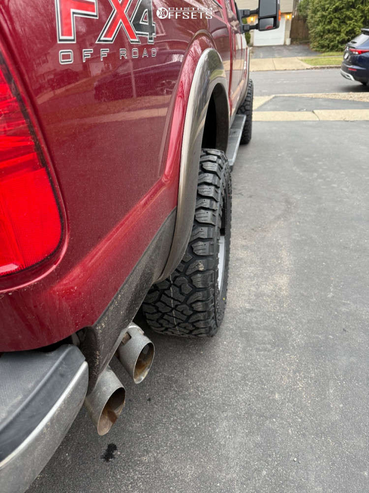 2015 Ford F-250 Super Duty with 20x10 -18 Fuel Arc and 35/12.5R20 Kenda ...