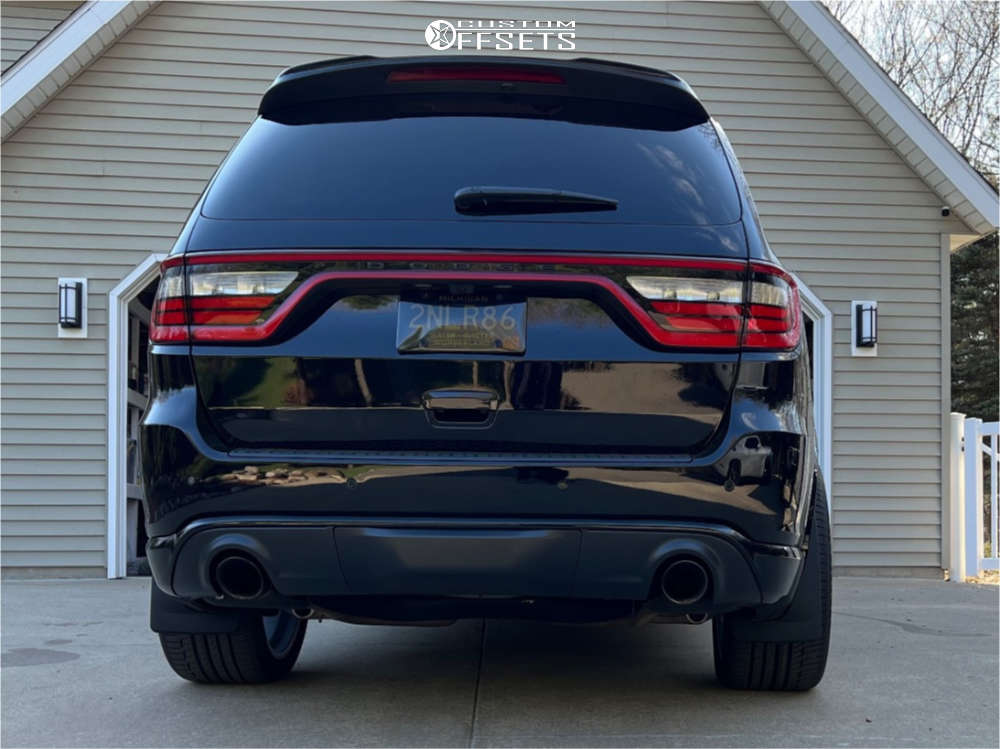 2022 Dodge Durango with 22x10.5 28 Ferrada Fr2 and 315/35R22 ...