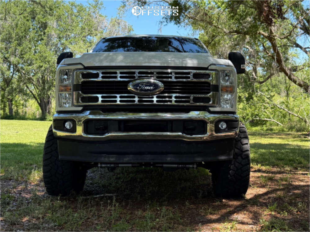 2023 Ford F-250 Super Duty with 22x12 -51 Vision Rocker and 37/13.5R22 ...