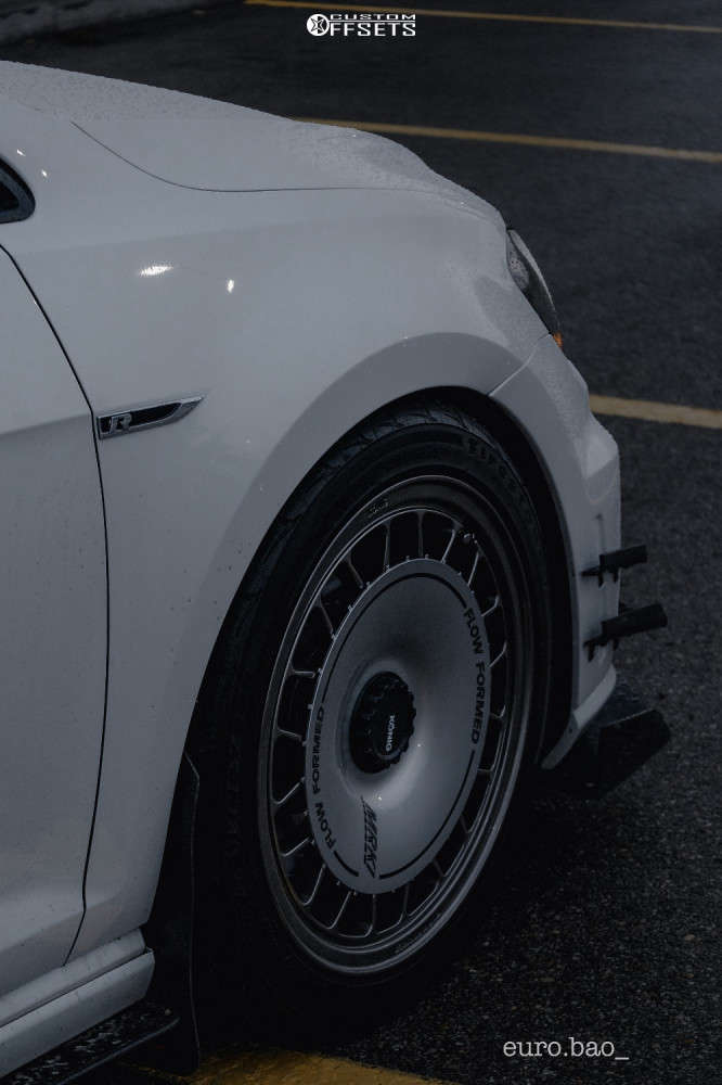 2017 Volkswagen Golf R with 18x8.5 43 Konig Mrk1 and 245/40R18 ...