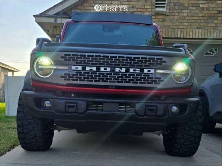 2023 Ford Bronco with 17x8.5 -10 Vision Flow and 33/12.5R17 Nitto Mud ...