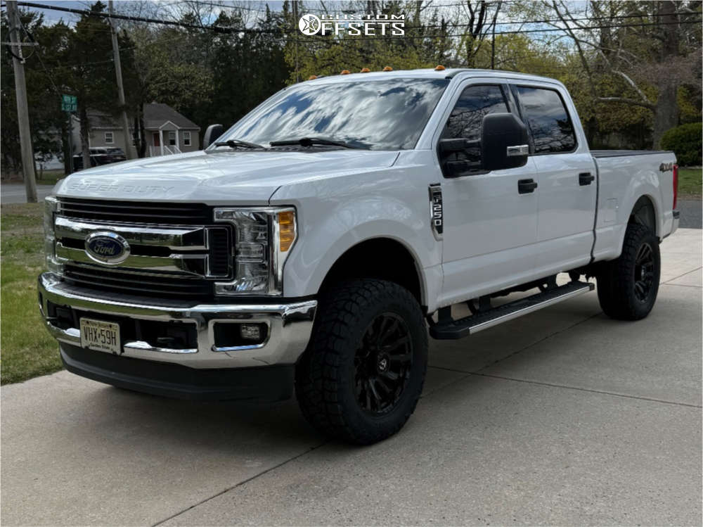 2017 Ford F-250 Super Duty with 20x9 1 Fuel Blitz and 35/12.5R20 ...