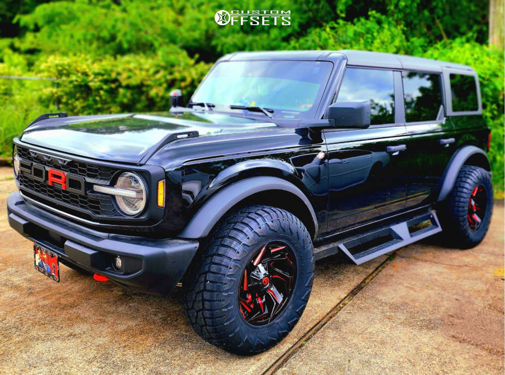 2024 Ford Bronco with 17x9 1 Fuel Reaction and 33/12.5R17 RBP Repulsor ...