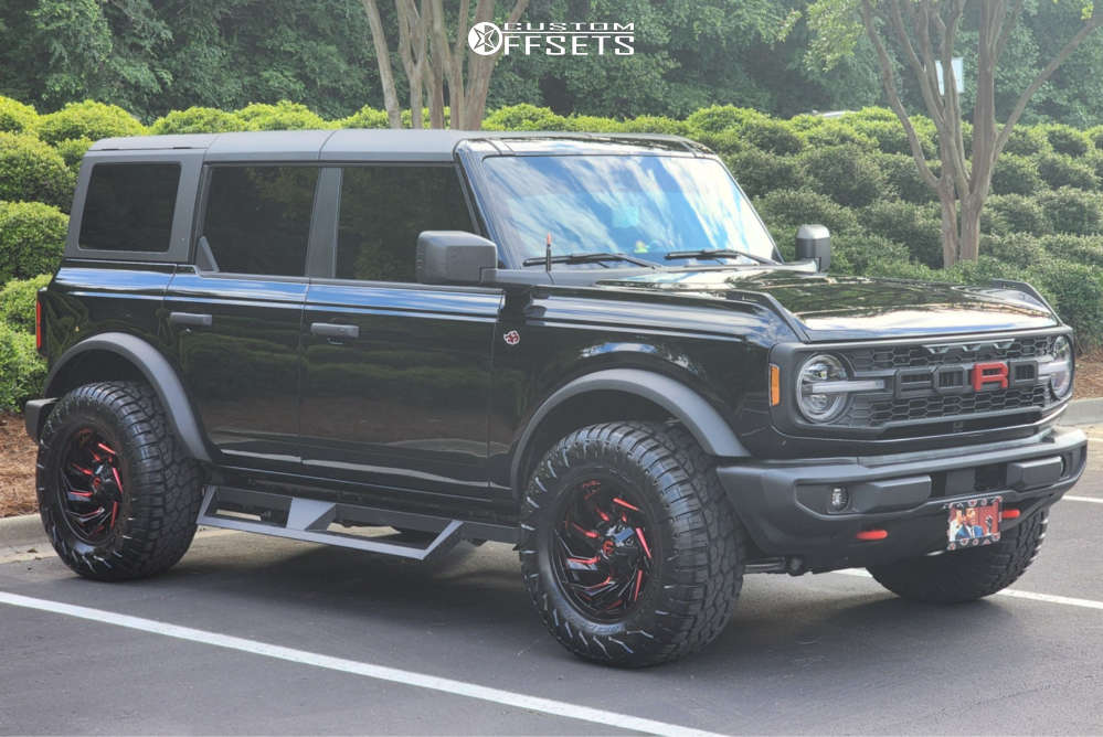 2024 Ford Bronco with 17x9 1 Fuel Reaction and 33/12.5R17 RBP Repulsor ...