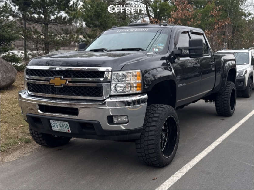 2012 Chevrolet Silverado 2500 HD with 22x12 -44 TIS 544bm and 35/12 ...