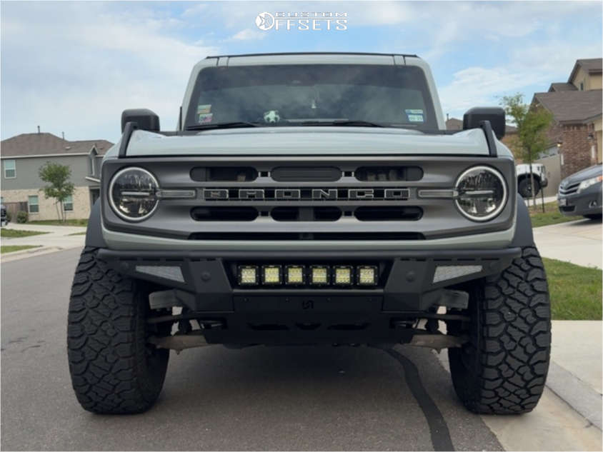 2023 Ford Bronco with 17x9 -12 Lock Offroad Wheels Baja and 35/12.5R17 ...