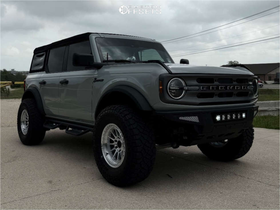 2023 Ford Bronco with 17x9 -12 Lock Offroad Wheels Baja and 35/12.5R17 ...
