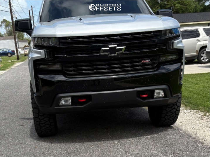 2021 Chevrolet Silverado 1500 with 17x8.5 0 Method Mr316 and 35/12.5R17 ...