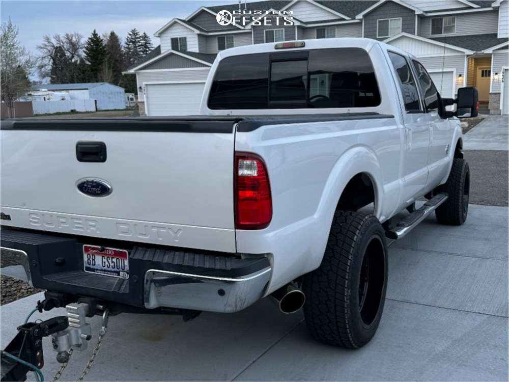 2011 Ford F-350 Super Duty with 22x12 -44 TIS 547b and 35/12.5R22 ...