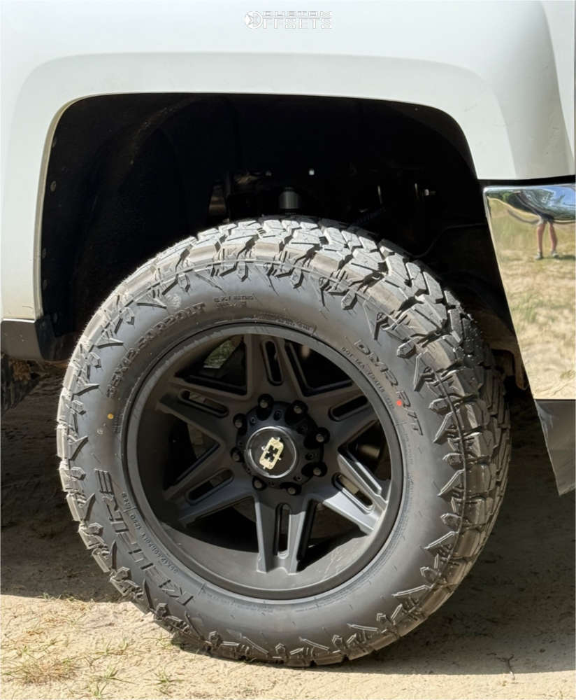 2019 Chevrolet Silverado 2500 HD with 20x10 -25 Vision Razor and 35/12 ...