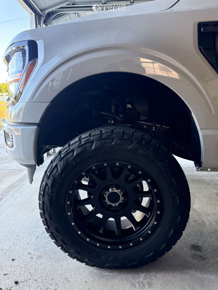2024 Ford F-150 with 20x10 -24 Method 605 and 35/12.5R20 Nitto Recon ...