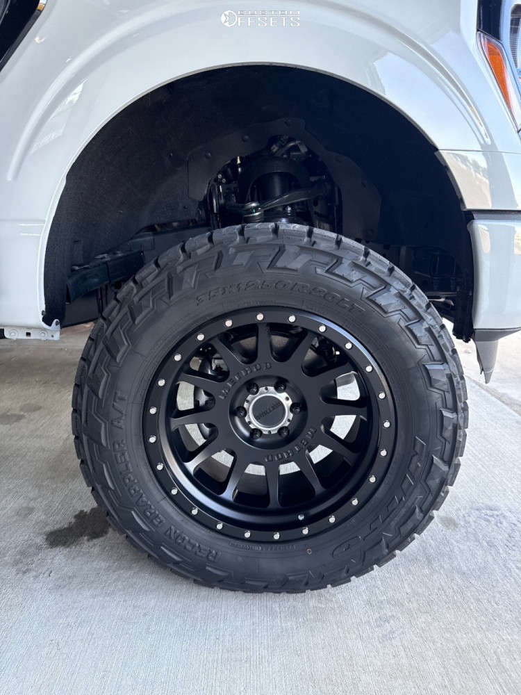 2024 Ford F-150 with 20x10 -24 Method 605 and 35/12.5R20 Nitto Recon ...