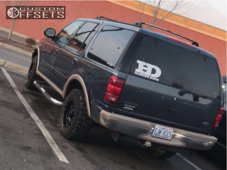 1998 Ford Expedition with 17x9 18 Helo He879 and 285/70R17 Fierce ...