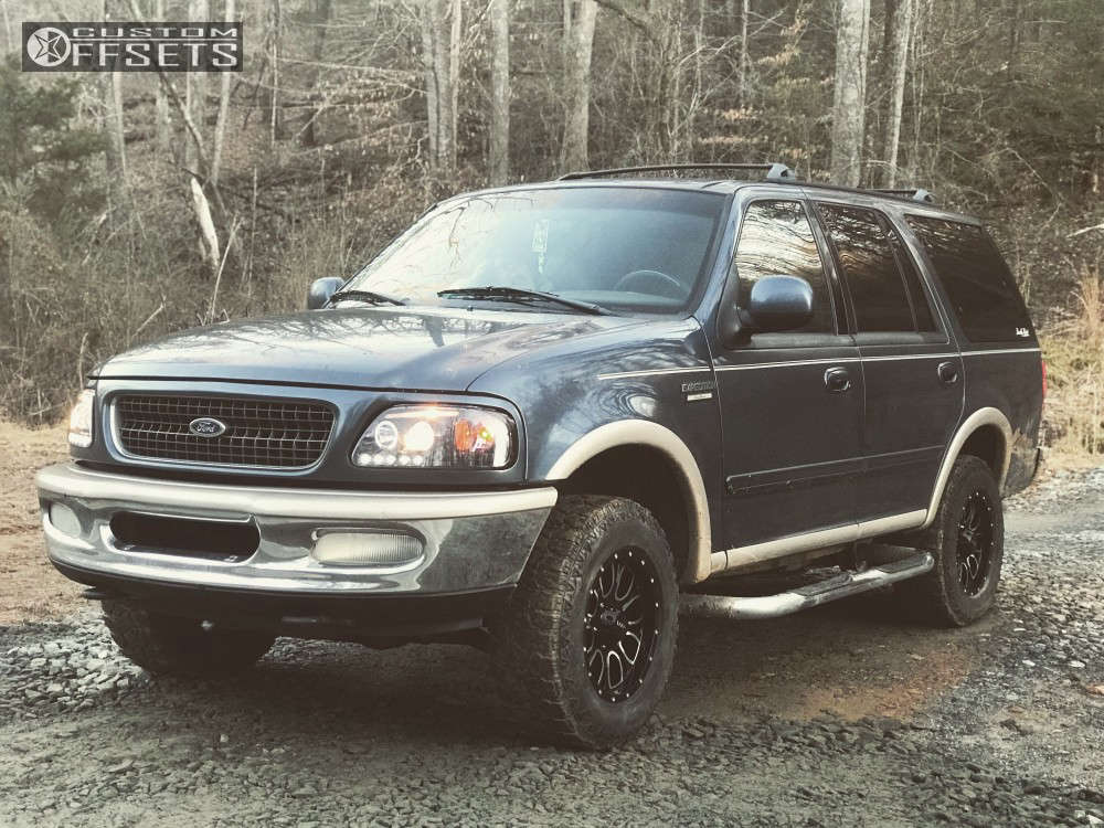1998 Ford Expedition with 17x9 18 Helo He879 and 285/70R17 Fierce ...