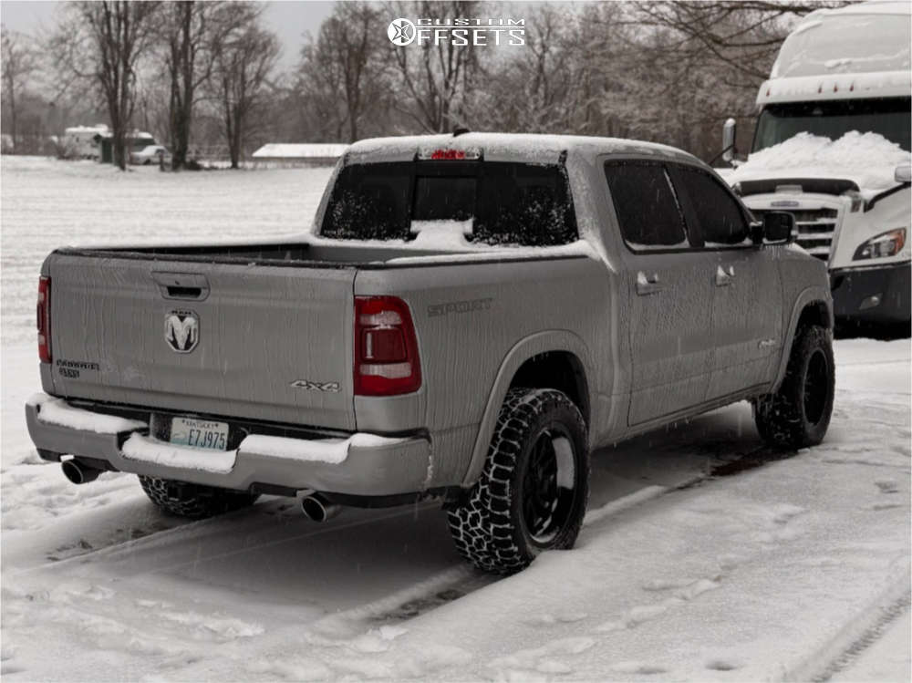 2022 Ram 1500 with 20x10 -18 Fuel Clash and 33/12.5R20 Toyo Tires Open ...
