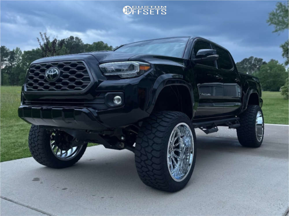 2021 Toyota Tacoma with 22x12 -44 Hardcore Offroad Hc24 and 33/12.5R22 ...