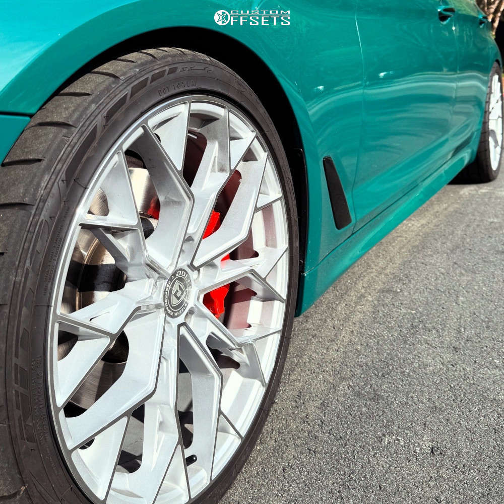 2017 BMW 540i with 20x8.5 28 Dolce Performance Aria and 245/35R20 Nitto ...