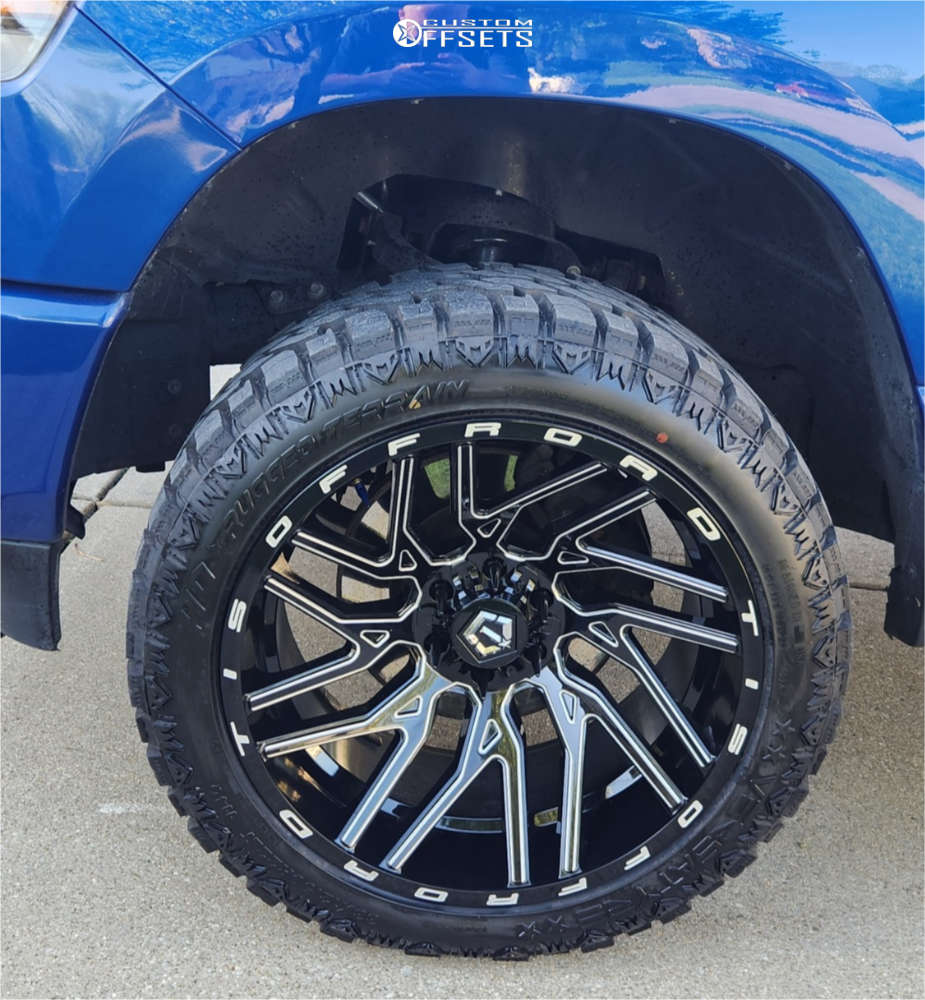2019 Ram 1500 with 22x12 -44 TIS 554bm and 33/12.5R22 Versatyre Rugged ...