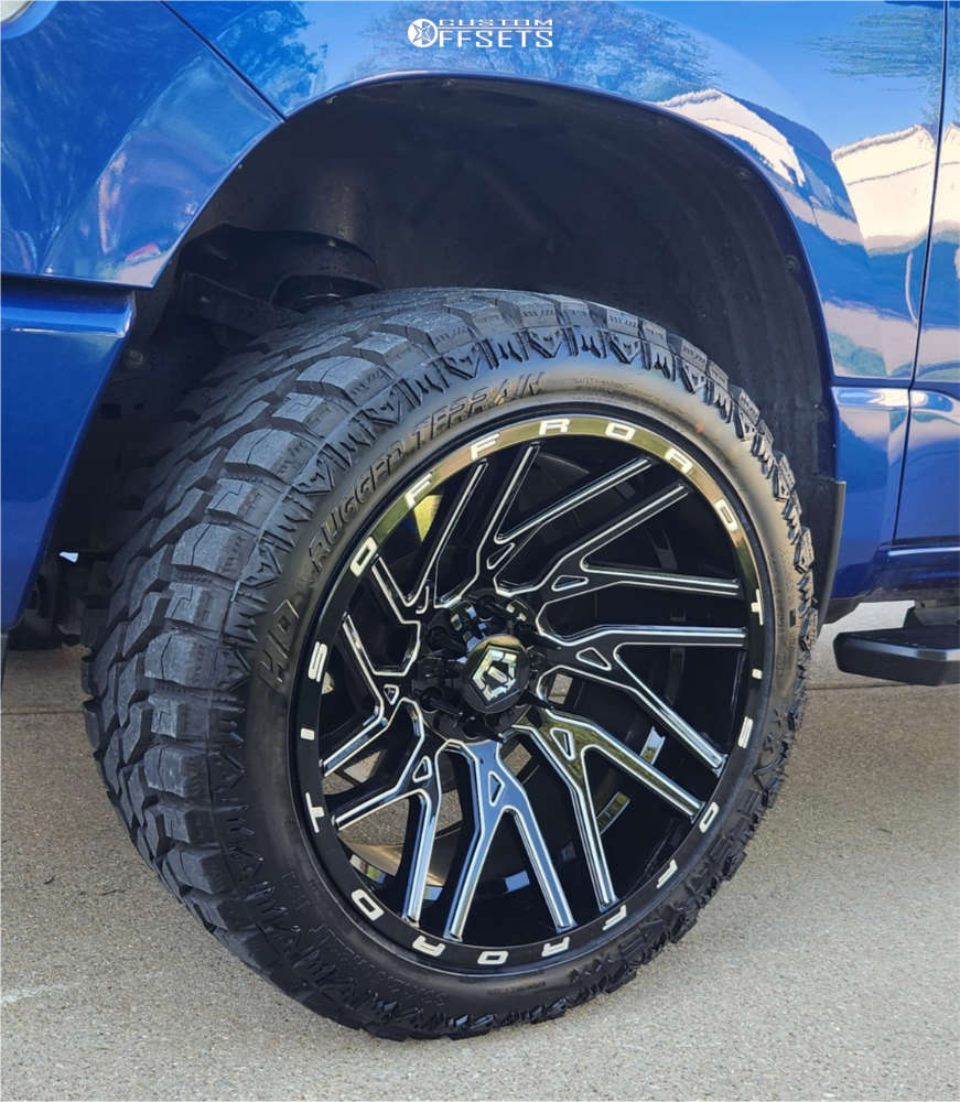 2019 Ram 1500 with 22x12 -44 TIS 554bm and 33/12.5R22 Versatyre Rugged ...