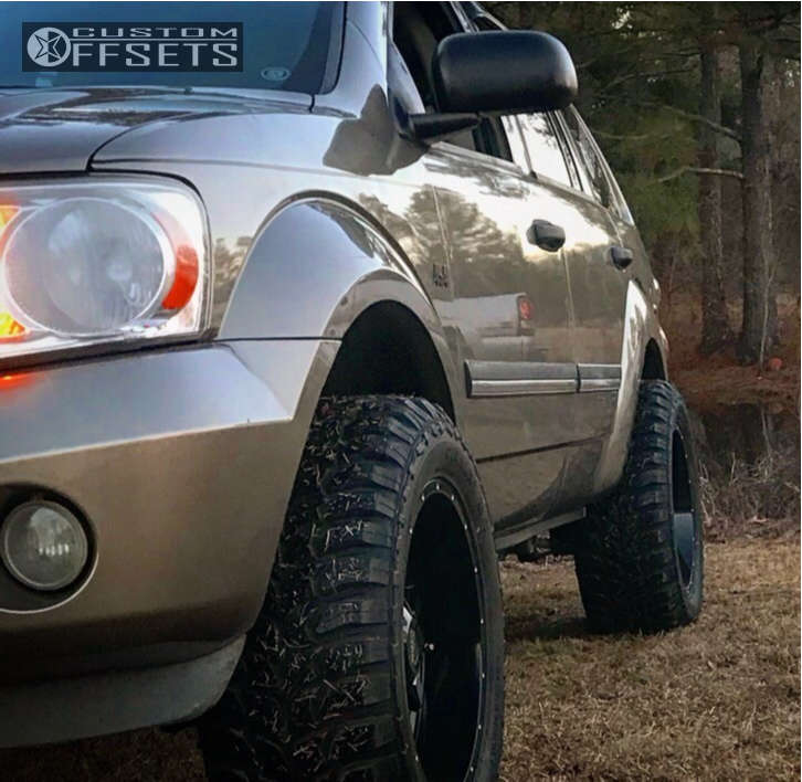 2007 Dodge Durango with 20x10 -24 Moto Metal Mo970 and 33/12.5R20 Road ...