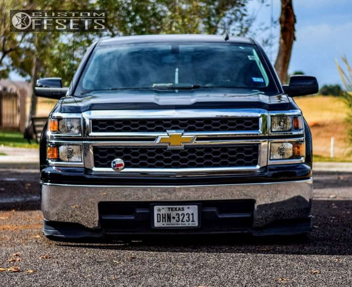 2014 Chevrolet Silverado 1500 with 20x8.5 31 Replica G04 and 275/45R20 ...