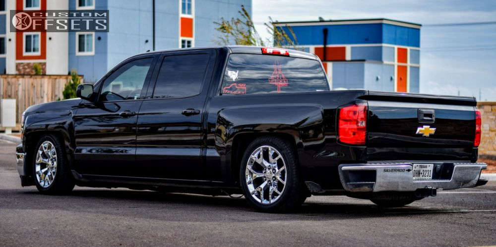 2014 Chevrolet Silverado 1500 with 20x8.5 31 Replica G04 and 275/45R20 ...