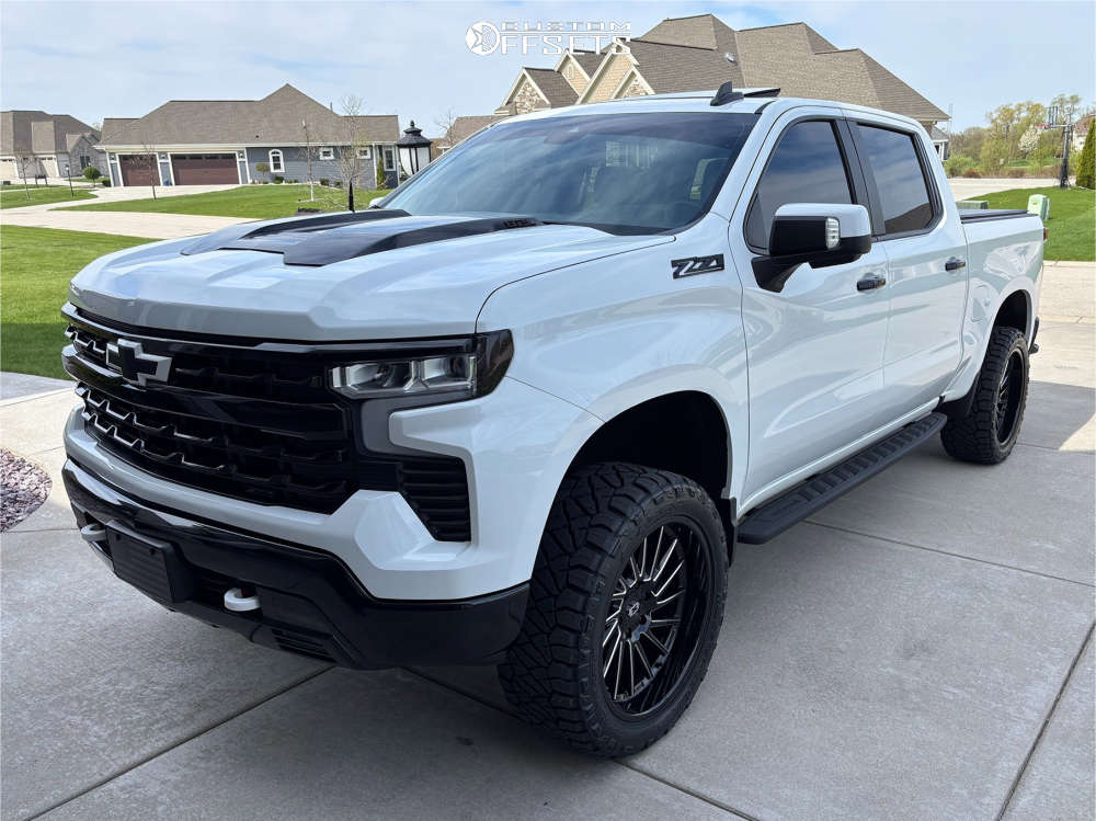 2023 Chevrolet Silverado 1500 with 22x10 -19 Vision Rapier and 33/12 ...