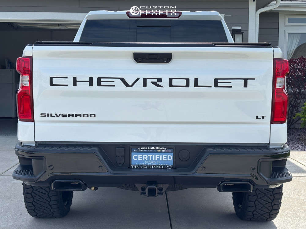 2023 Chevrolet Silverado 1500 with 22x10 -19 Vision Rapier and 33/12 ...