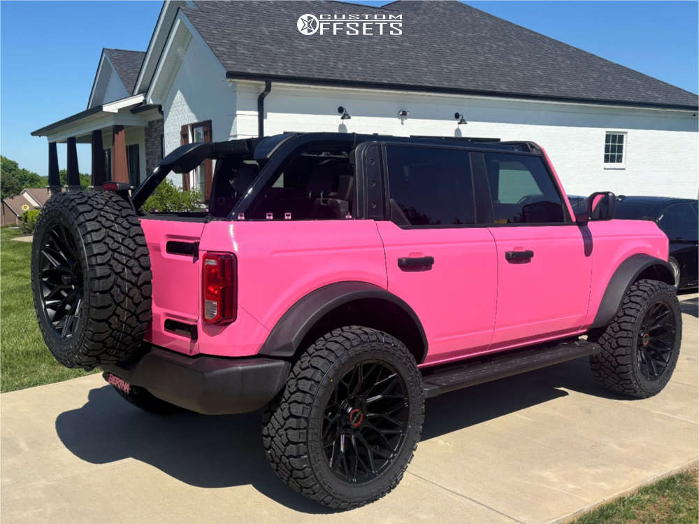 2024 Ford Bronco Sasquatch with 22x10 -19 Wicked Offroad W934 and 35/12 ...