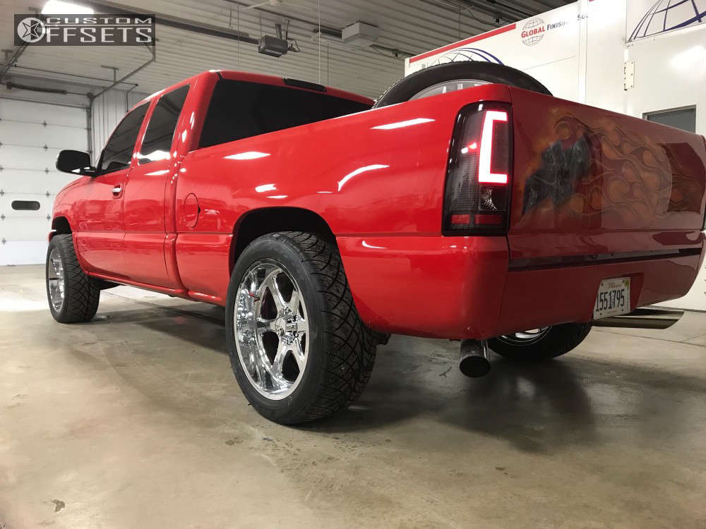 2007 Chevrolet Silverado 1500 Classic with 22x10 -25 Hostile Exile and ...