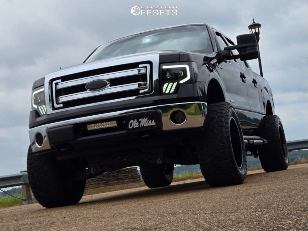 2013 Ford F-150 with 20x12 -44 Massiv Offroad Or4 and 35/13.5R20 Venom ...